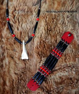 Parures Bracelet / Collier – As 2 Cuir